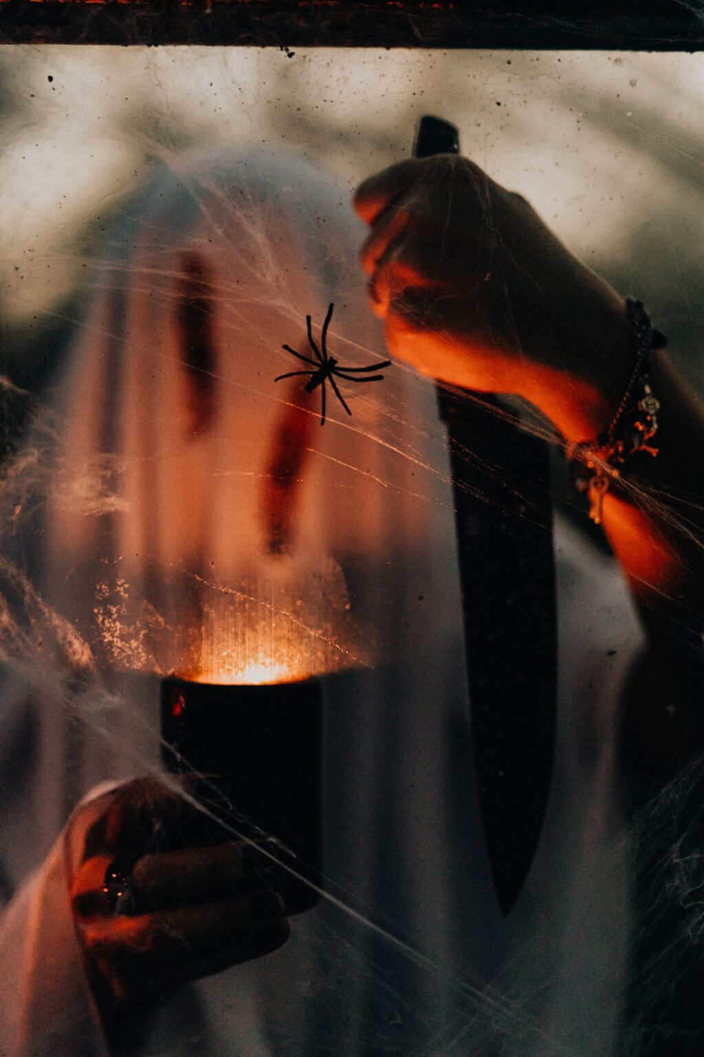 Indices et défis pour une chasse aux trésors d'Halloween terrifiante